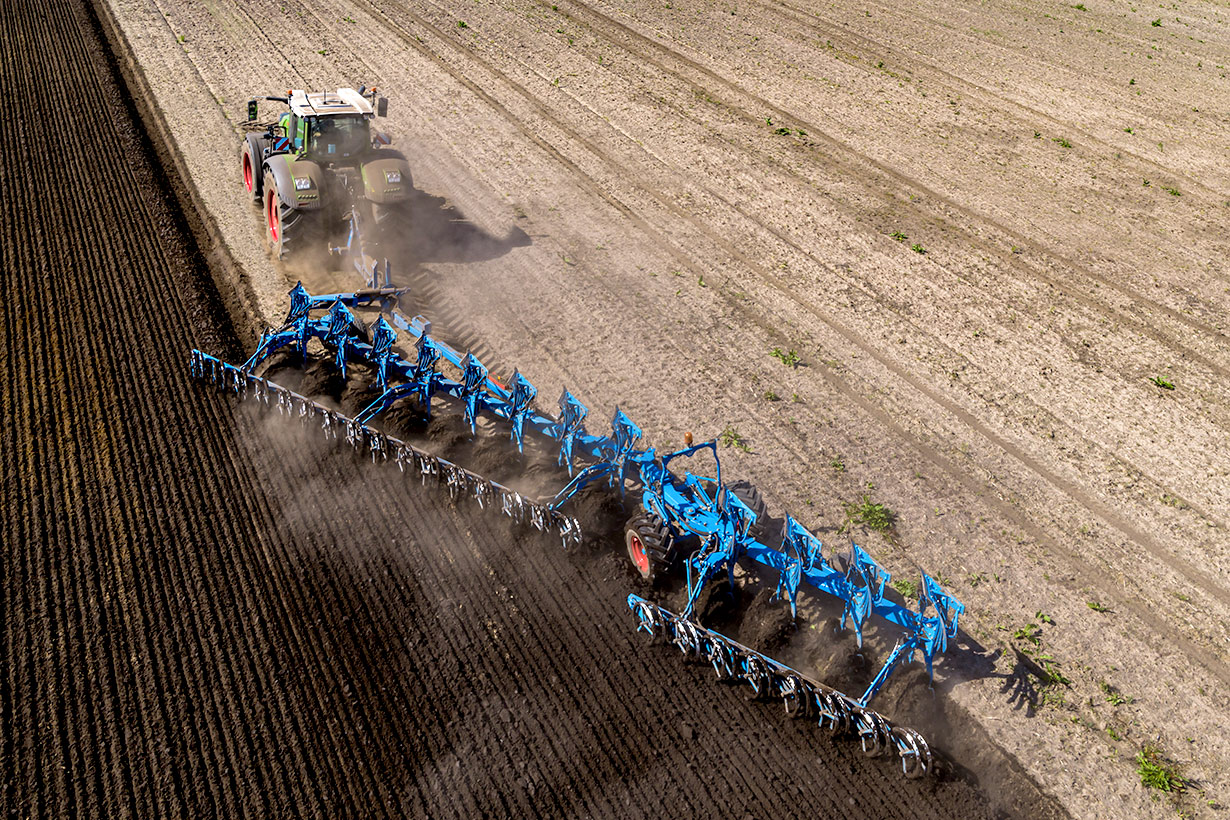 Lemken Titan 18 V U 8+3+1 / 100 Ficha tecnica & Especificaciones (2023 ...