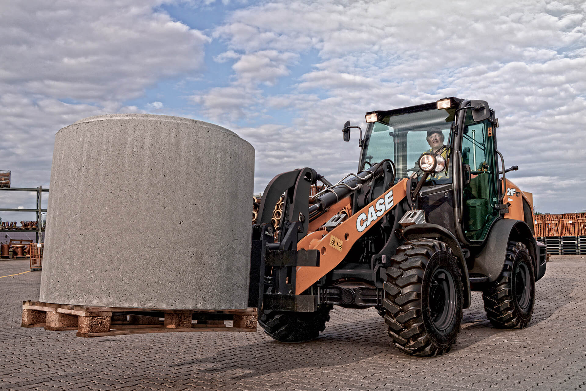 Case 221 F Ficha tecnica & Especificaciones (2021-2025) | LECTURA Specs