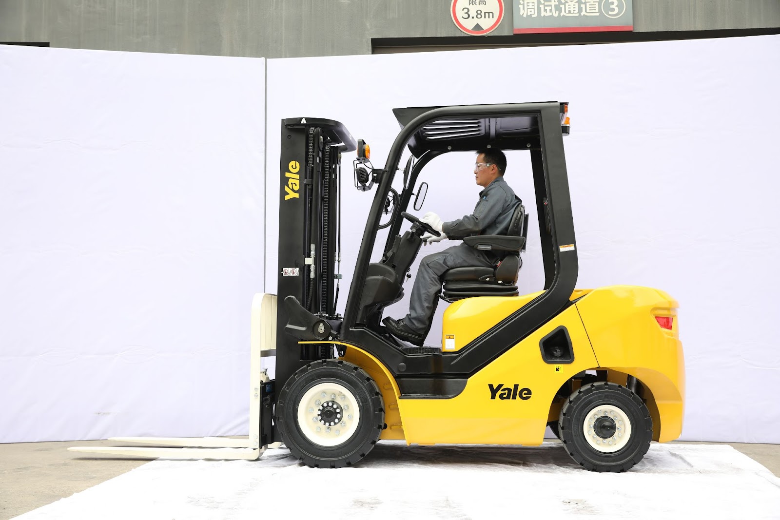 Yale GDP30UX Ficha tecnica & Especificaciones (2021-2025) | LECTURA Specs