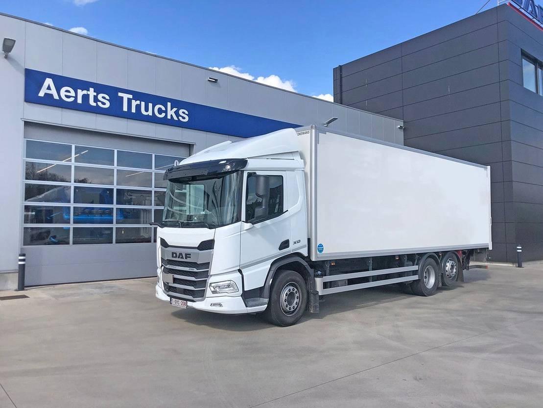 DAF XD 340 FA Low Deck Ficha tecnica & Especificaciones (2022-2025 ...