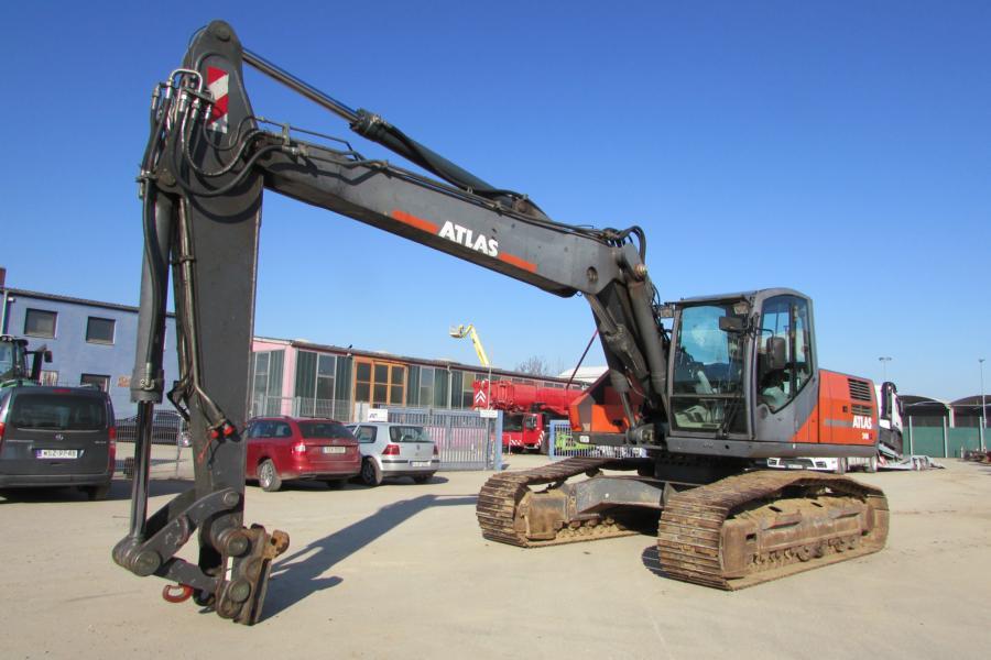 Atlas 240 LC Ficha tecnica & Especificaciones (2021-2025) | LECTURA Specs