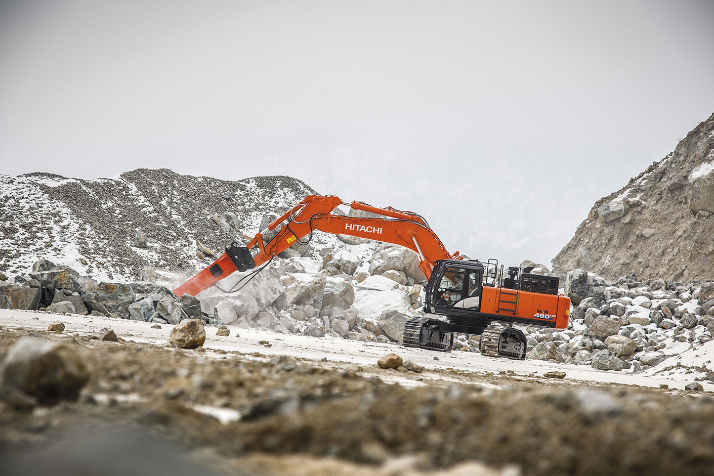 Hitachi ZX490LCH-6 Ficha tecnica & Especificaciones (2016-2021 ...