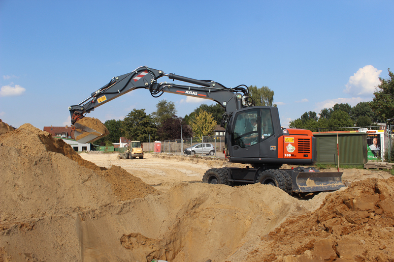 Atlas 180 W-SR Ficha tecnica & Especificaciones (2014-2019) | LECTURA Specs