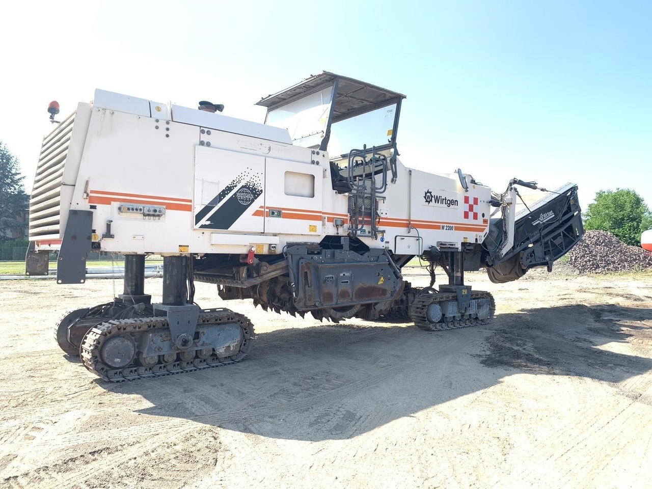 Wirtgen W 2200 Ficha tecnica & Especificaciones (2010-2014) | LECTURA Specs