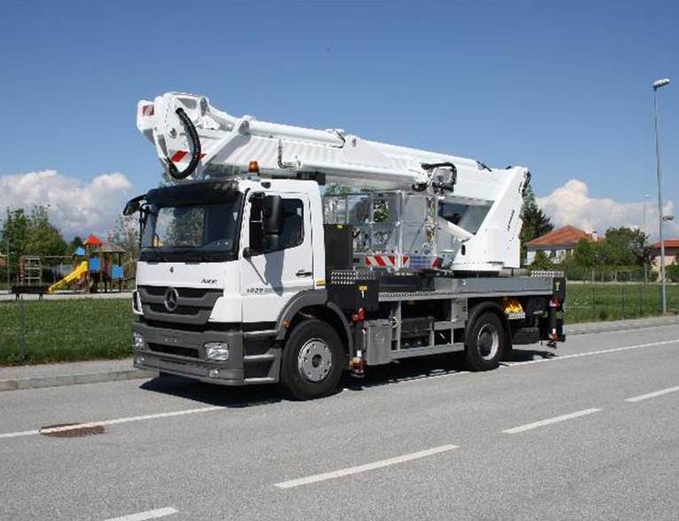 Datos técnicos de Multitel MJ 375 (2014 - 2025) | Plataformas telescópicas sobre camión ...