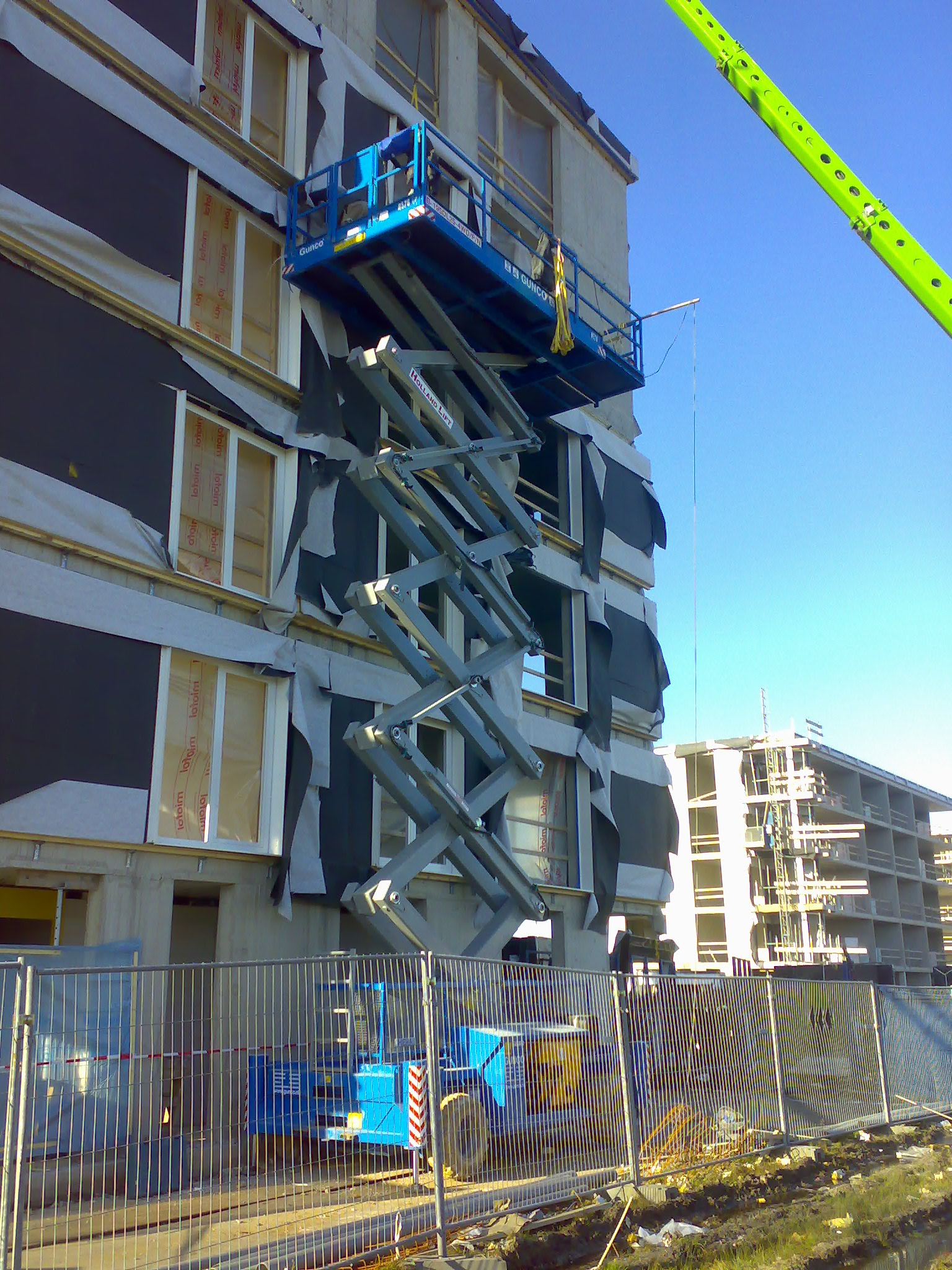 Datos técnicos de Holland-Lift HL-190 E20 RT (2022 - 2025) | Plataformas de tijeras de ruedas ...