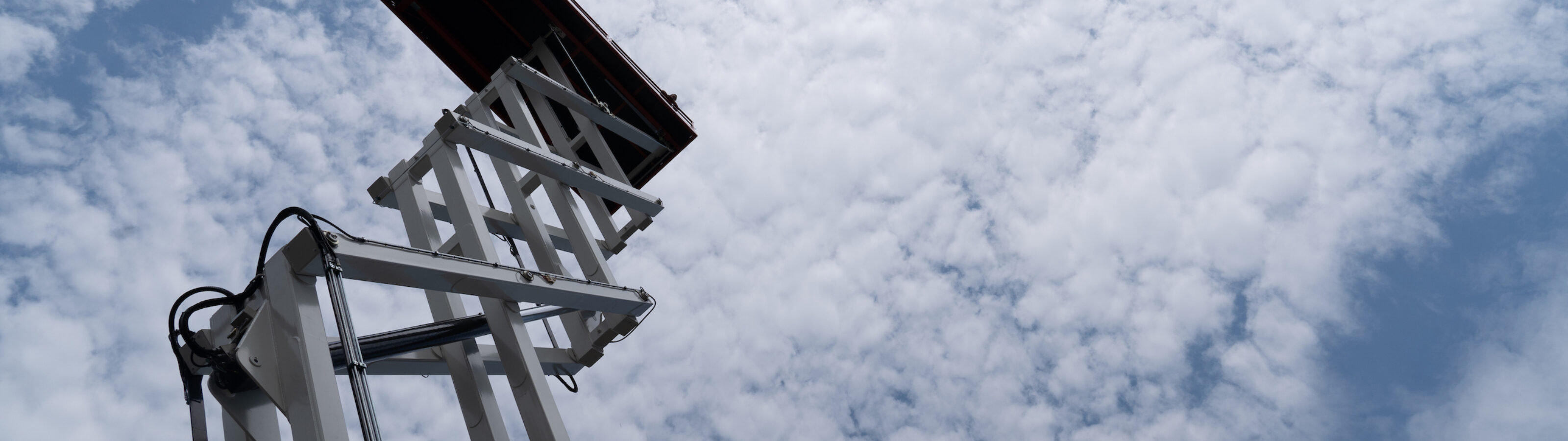 Datos técnicos de Holland-Lift HL-190 E20 N (2022 - 2025) | Plataformas de tijeras de ruedas ...