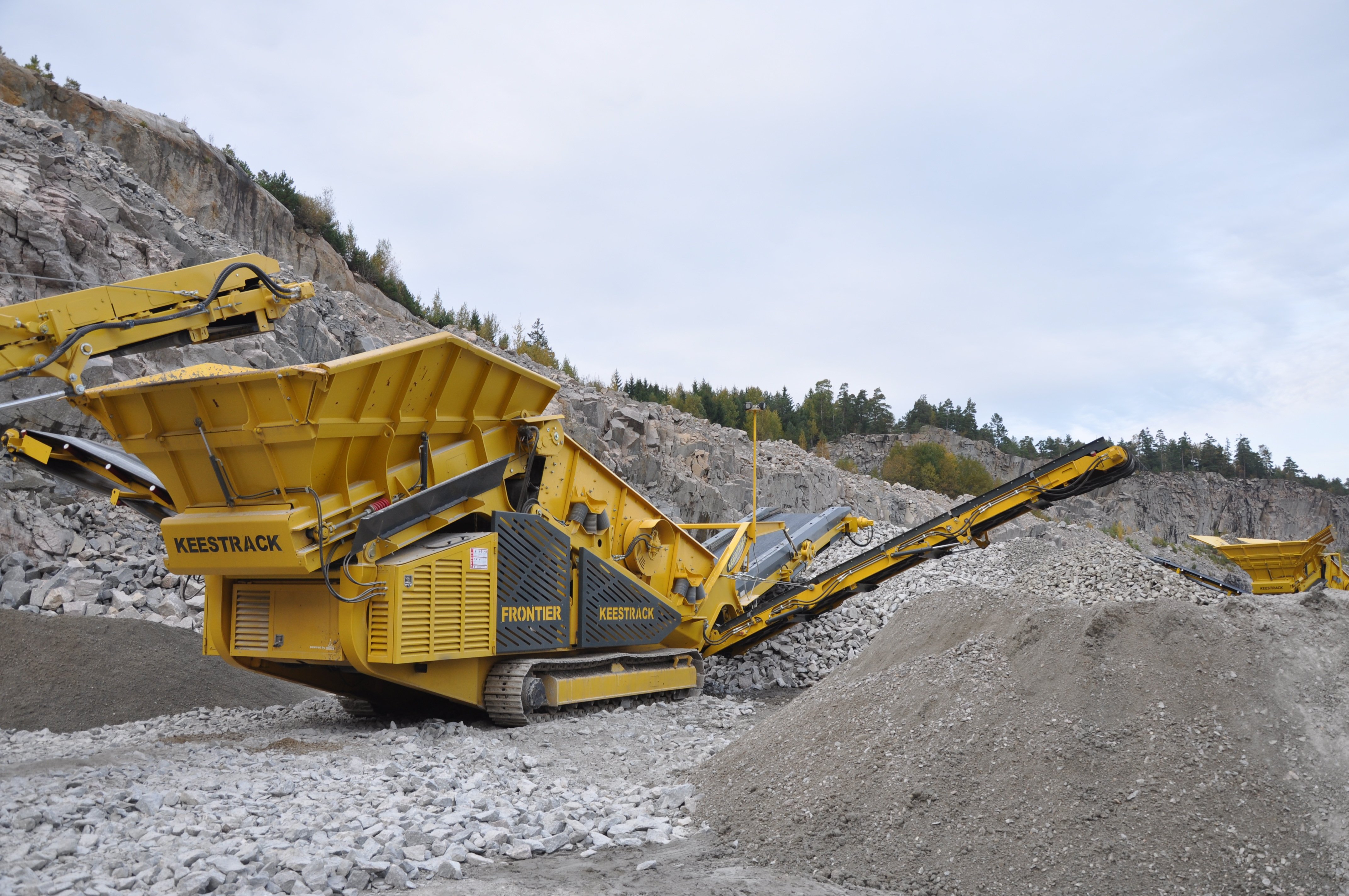 Keestrack Frontier 4518 T Ficha tecnica & Especificaciones (2007-2016 ...