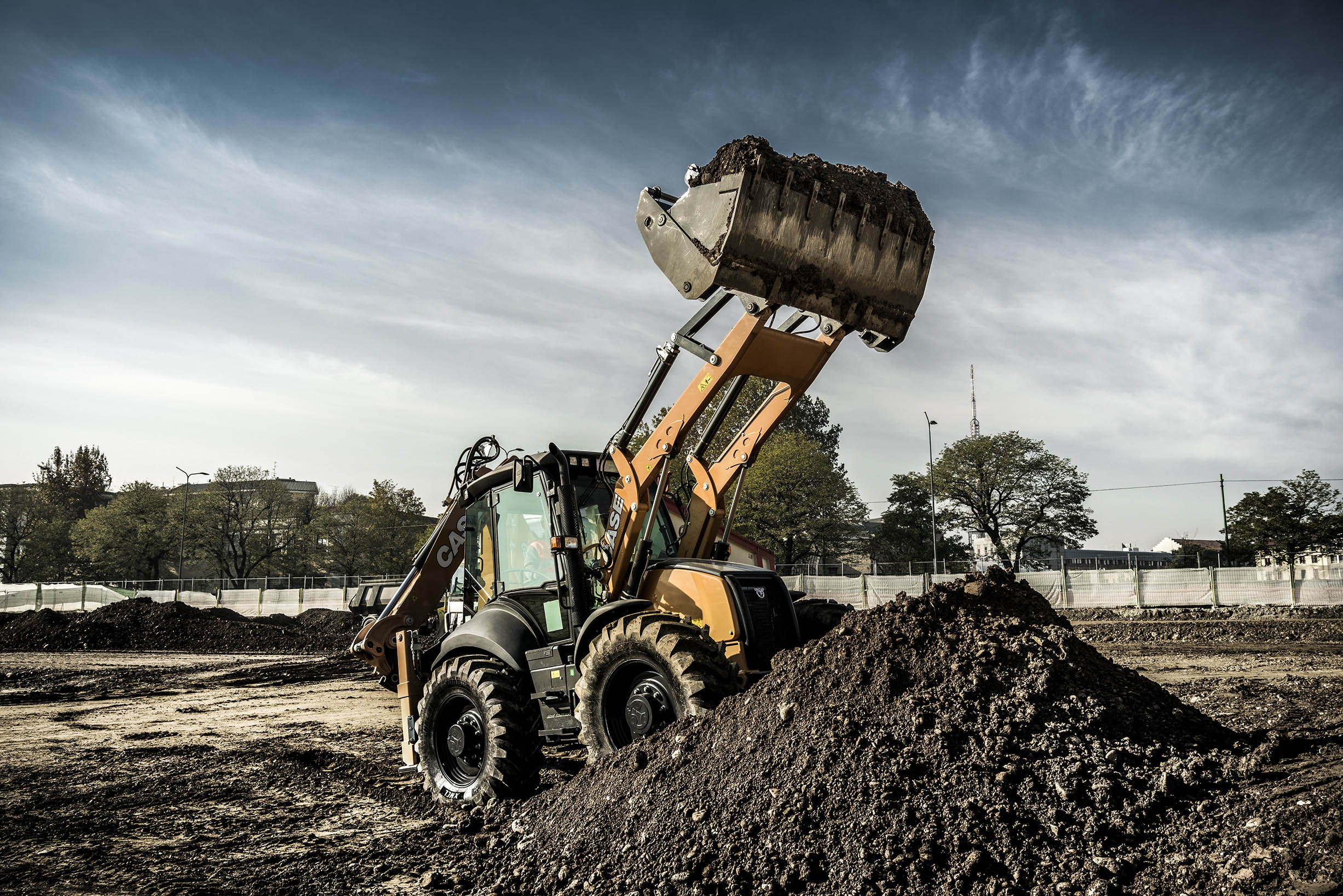 Case 695ST Ficha tecnica & Especificaciones (2017-2021) | LECTURA Specs