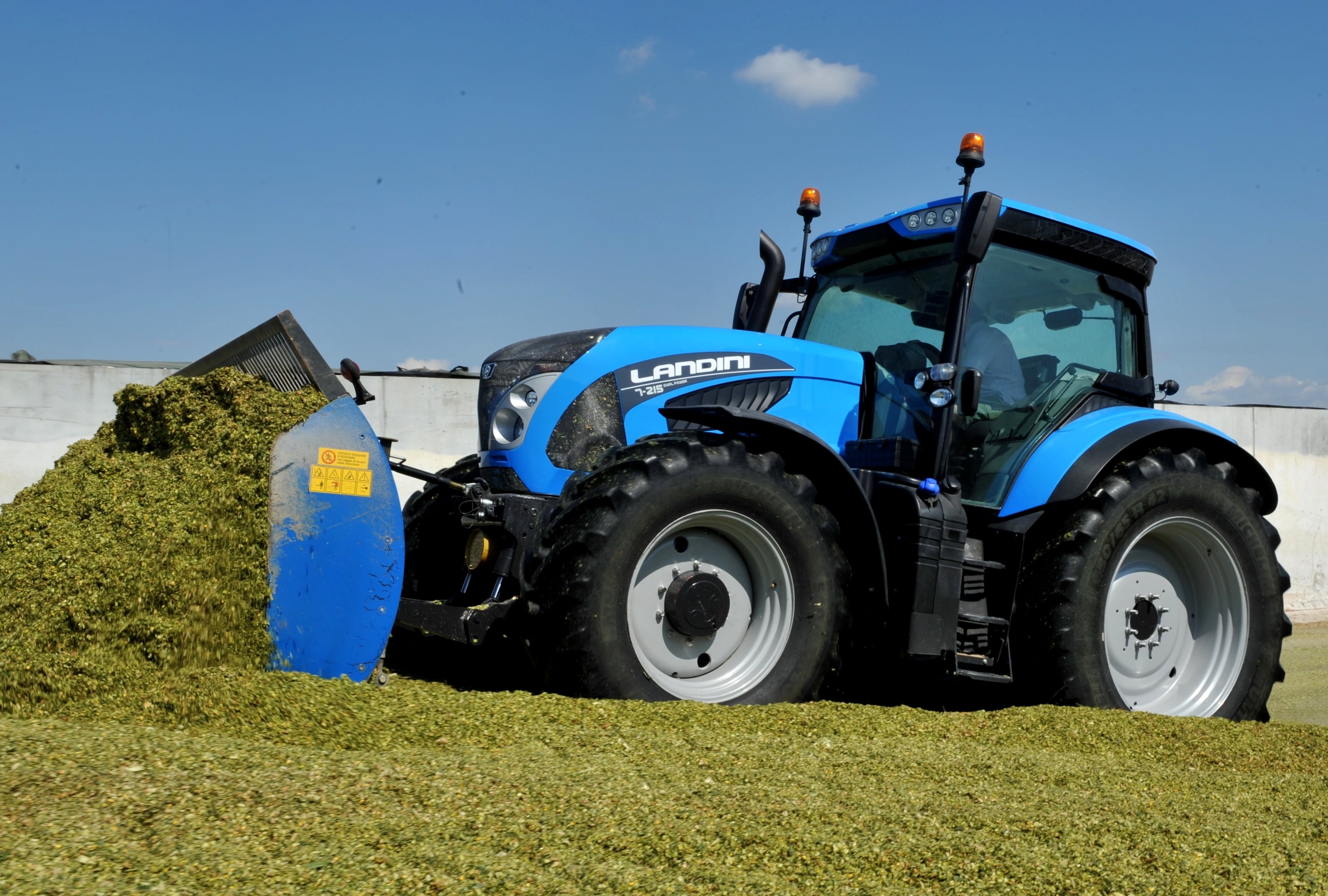 Landini 7-215 Ficha tecnica & Especificaciones (2017-2017) | LECTURA Specs