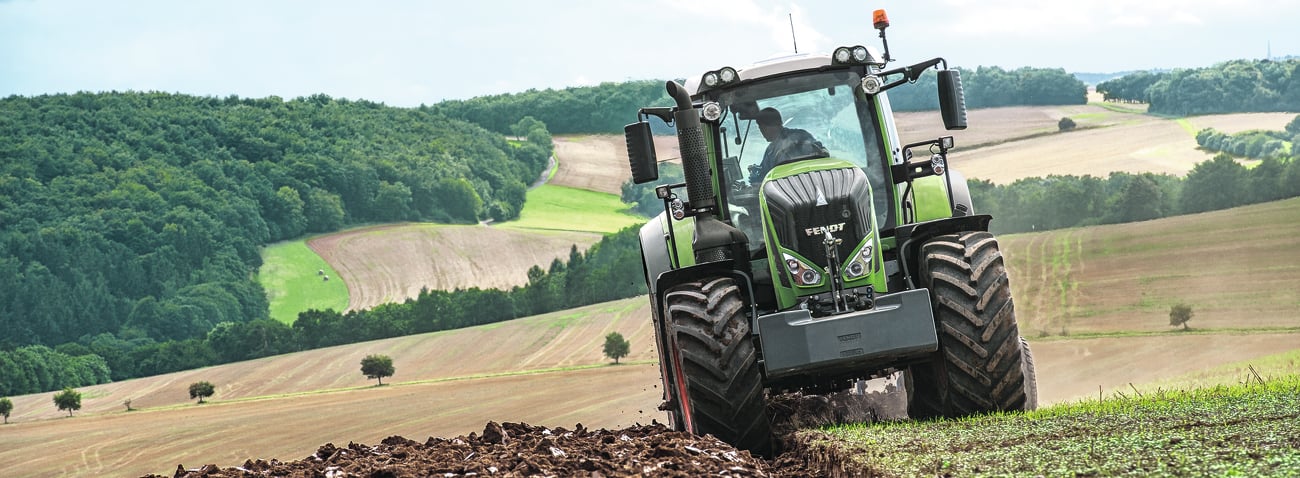 Fendt 824 Vario Profi+ Ficha tecnica & Especificaciones (2015-2022 ...