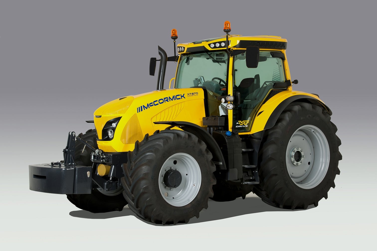 McCormick X7.670 VT-Drive Ficha tecnica & Especificaciones (2015-2018 ...