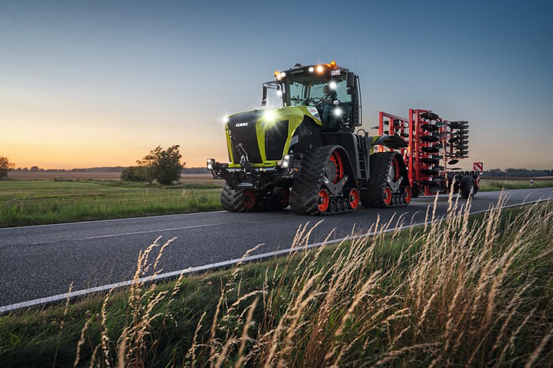 Claas Xerion 4500 Trac TS Ficha tecnica & Especificaciones (2020-2022 ...